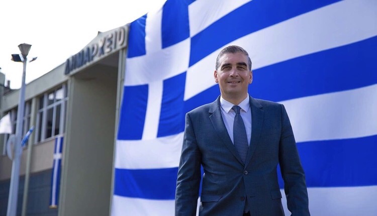 Γιάννης Κωνσταντάτος: Χρόνια πολλά Ελλάδα μας (ΒΙΝΤΕΟ)